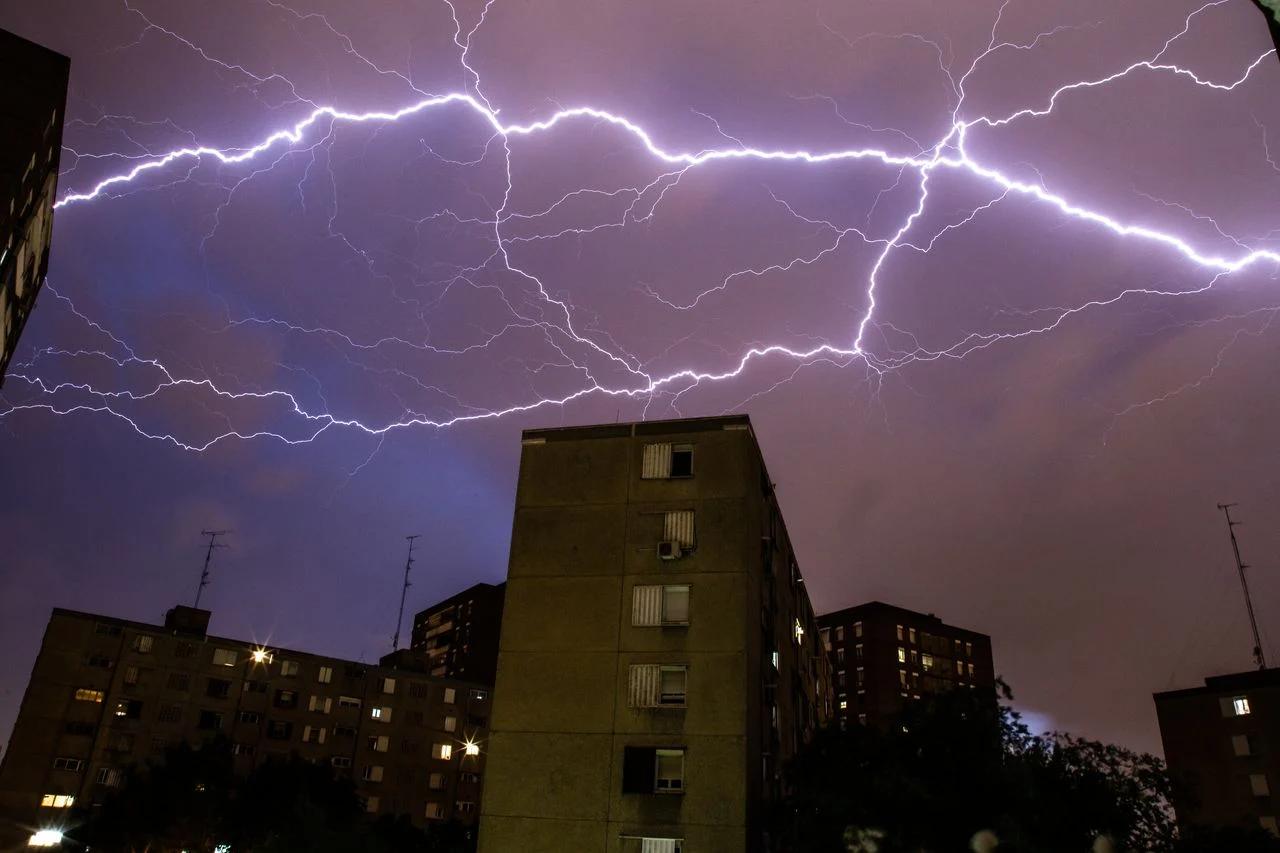Corte de luz y lácteos en la heladera de conservación - Lacteos Franz